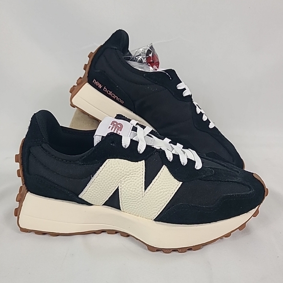 New Balance | Shoes | New Balance 327 Black White Gum Ws327bl Womens ...